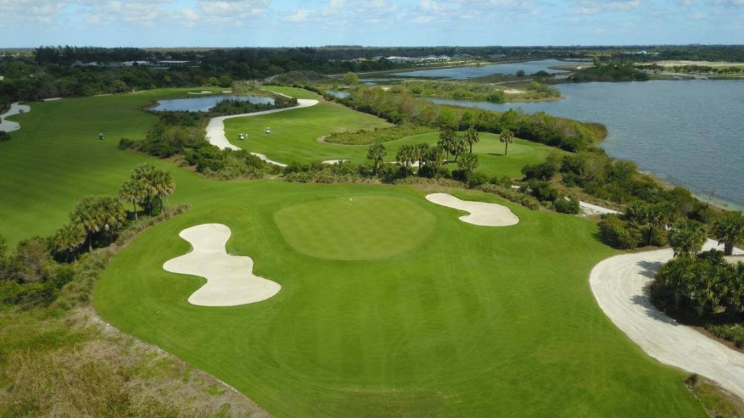 Discover Palm Beach Public Golf Courses: Play & Relax