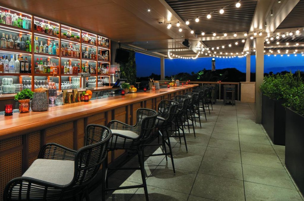 Bars & Nightlife in The Palm Beaches: Rooftop Bars, Clubs