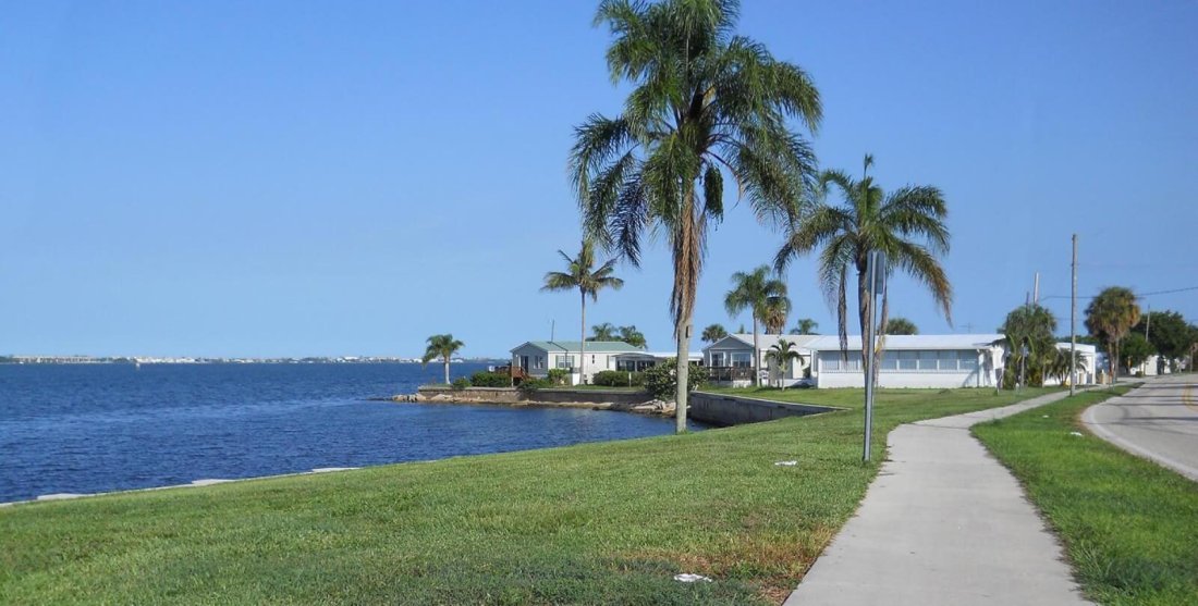 Briny Breezes, FL: Things To Do, Places to Stay