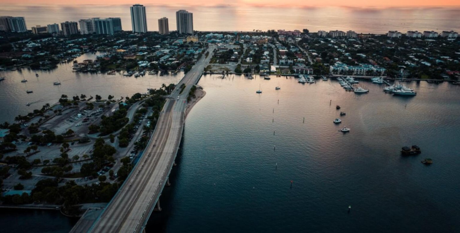 Explore Blue Heron Bridge: Top Dive & Snorkel Site